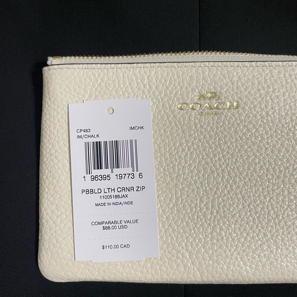 Coach | Bags | Nwt Coach Chalk Color Soft Pebble Leather Corner Zip ...